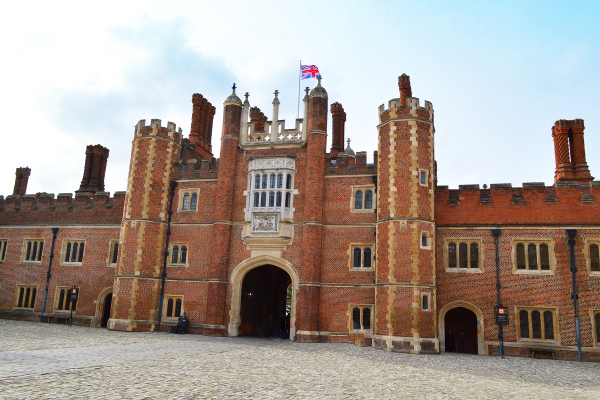 Hampton Court Palace, the favorite home of King Henry VIII – Still Current