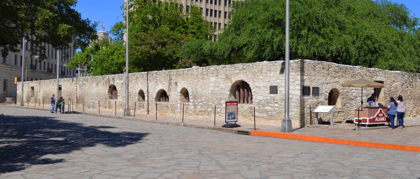 CHAPTER XIV: DAY THIRTEEN, THE BATTLE OF THE ALAMO – Still Current
